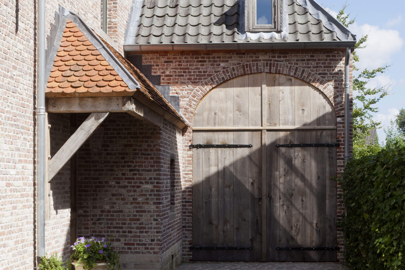 Old, antique and historic building materials for any project